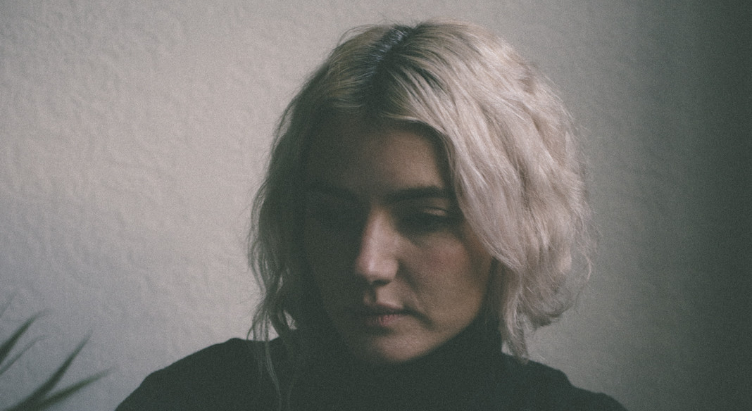 Konnekt Presents Eclair FiFi